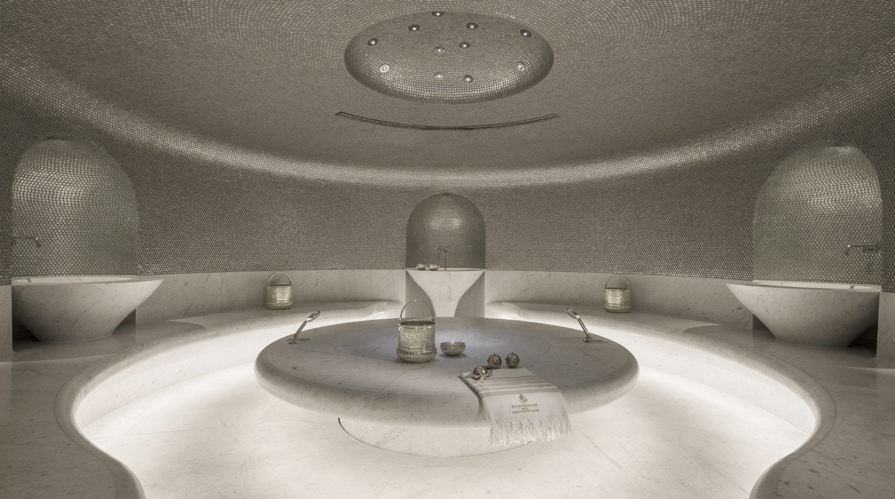 Spa – Four Seasons Hotel London at Ten Trinity Square, London, UK | dpa ...